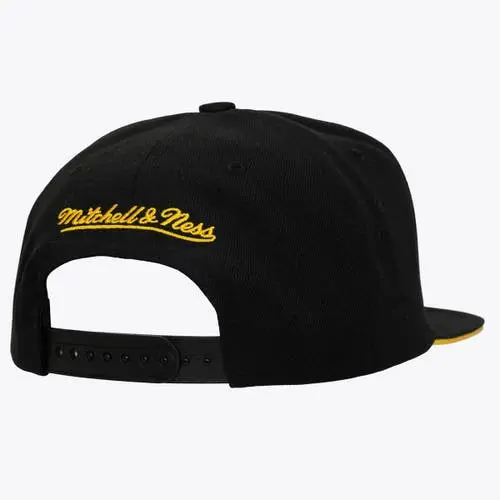 Mitchell & Ness Black Boston Bruins Color Pop Snapback Hat