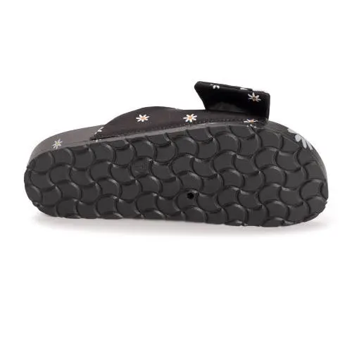 MUK LUKS Island Luau Sandals