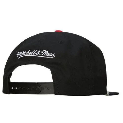 Mitchell & Ness Philadelphia 76ers Ascend Deadstock Snapback Hat