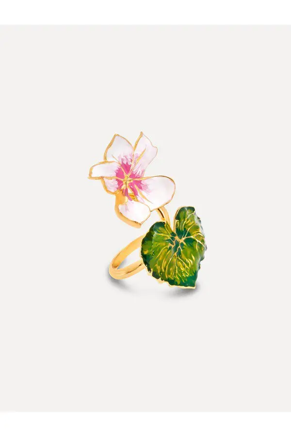 Oscar De La Renta Enamel Cyclamen Ring - Gold
