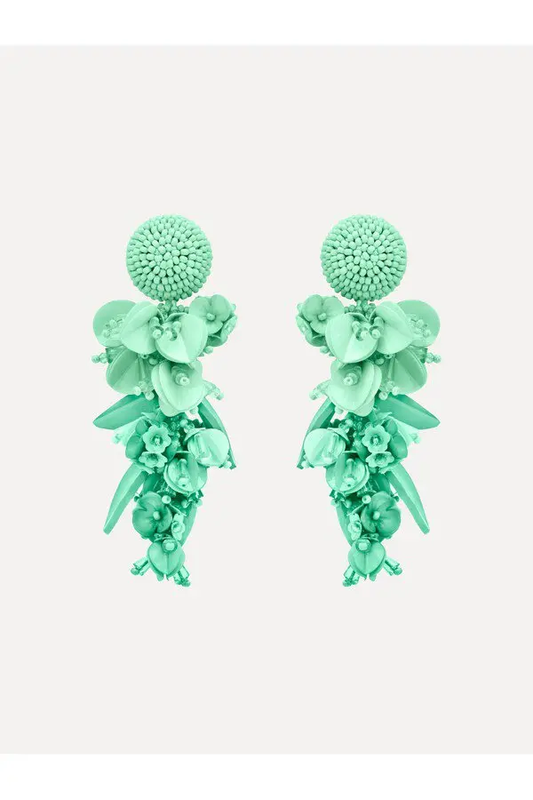 Oscar De La Renta Cascading Petal Drop Clip-on Earrings - Natural