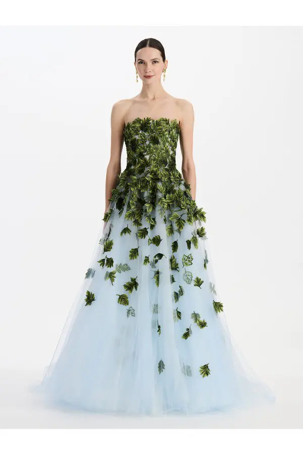 Oscar De La Renta Maple Leaf Appliqué Gown