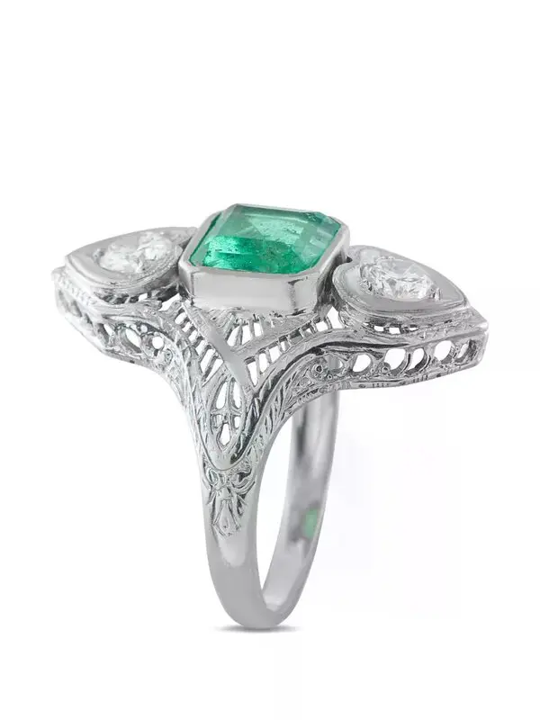LB EXCLUSIVE Diamond And Emerald Ring