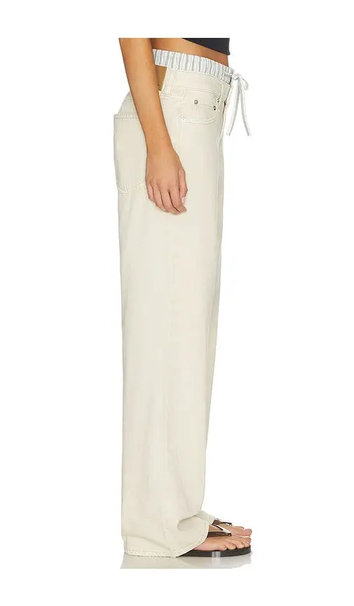 Rag & Bone Featherweight Cam Low Rise Full Boxer Straight Jeans - Sandstripe