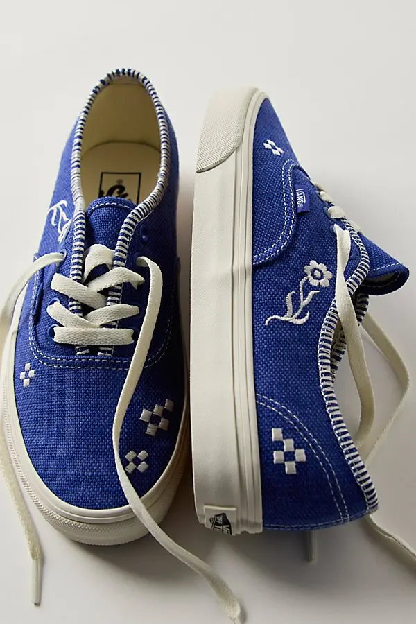 VANS Authentic Embroidered Sneakers - Embroidery Blue/marshmallow
