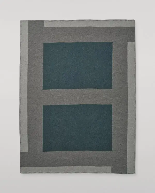 Johnstons Of Elgin Green Geometric Throw - Grey