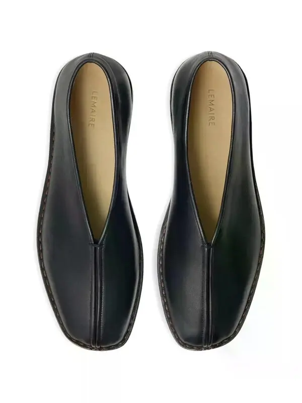 LEMAIRE Flat Piped Slippers In Leather - Black