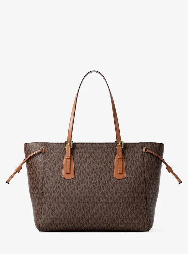【ほぼ未使用】MICHAEL KORS ボディバッグ メンズ レザー ブラウン Michael Kors Voyager Large Signature Logo Top-Zip Tote Bag - Brown