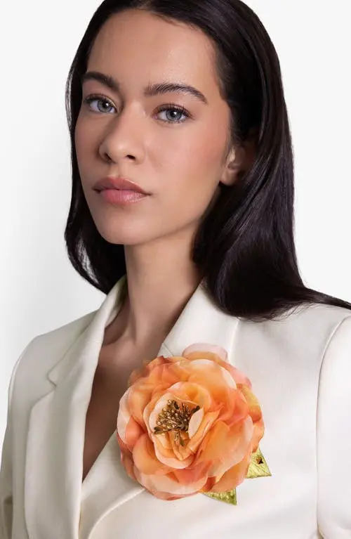 HELENA SIMON Floral Brooch - Peach
