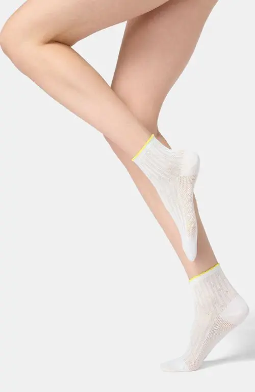 Oroblu Ajour Cotton Blend Pointelle Ankle Socks - White