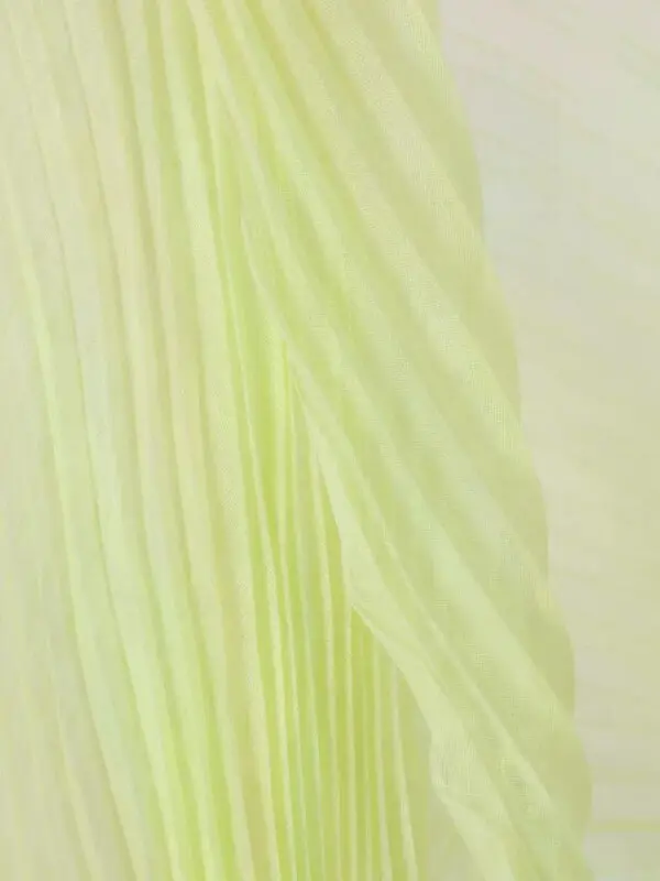 Issey Miyake Feather Ramie Pleats Stole Scarf - Green