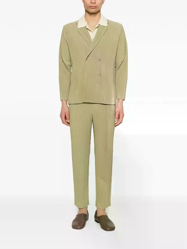 Issey Miyake Pleated Tapered Trousers - Green