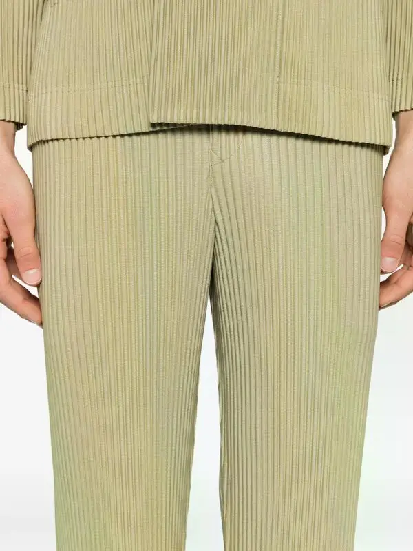 Issey Miyake Pleated Tapered Trousers - Green