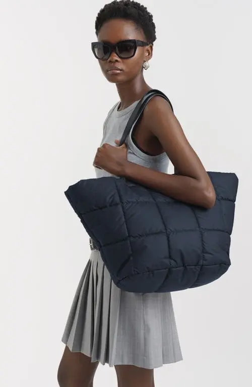 VEECOLLECTIVE Porter Basque Quilted Tote - Dark Navy Blue