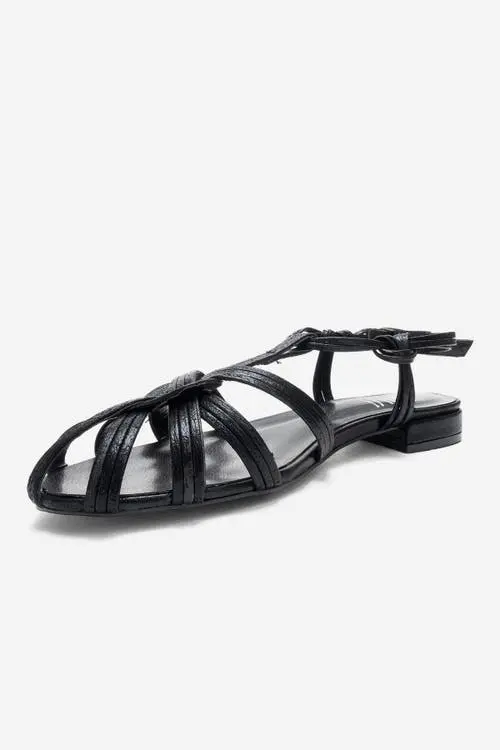 PROLOGUE SHOES Block Heel Sandal - Black