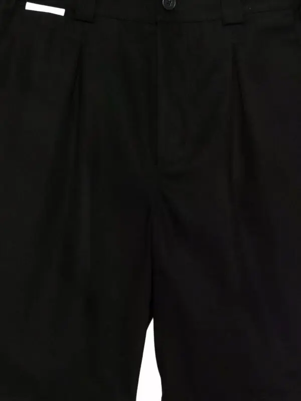 GR10K Front-pleat Shorts