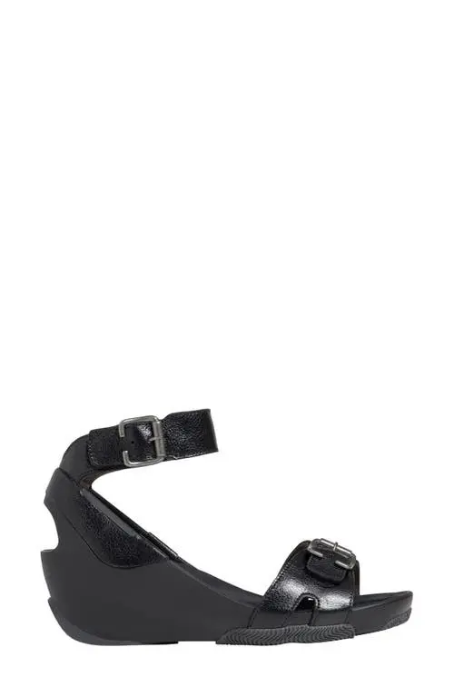 WOLKY Eraza Ankle Strap Sandal - Black