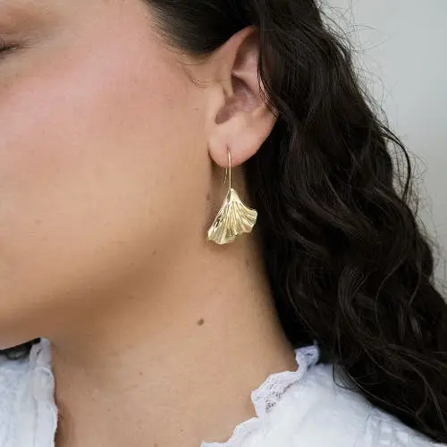 MATR BOOMIE Sayuri Ginkgo Leaf Drop Earrings