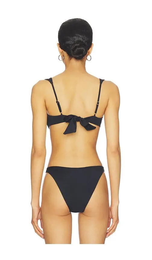 AWAY THAT DAY Isla Del Sol Bikini Top - Black