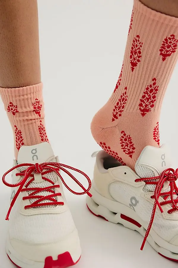 Free People Buti Buti Pilates Grip Socks - Papaya Combo
