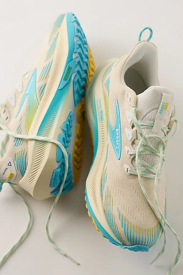 Brooks Ghost Trail Sneakers