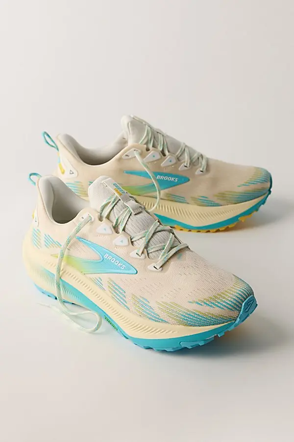 Brooks Ghost Trail Sneakers