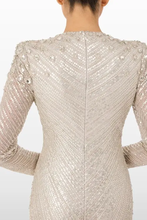 Jenny Packham Sequin-embellished V-neck Gown - Platinum