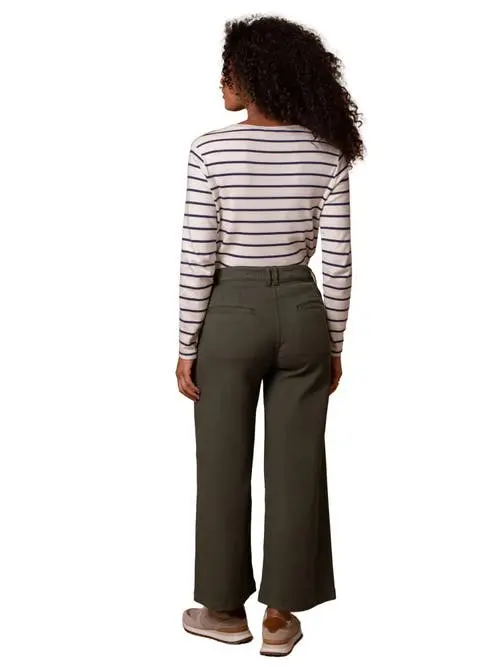 CELTIC & CO. Wide Leg Pleat Front Pant