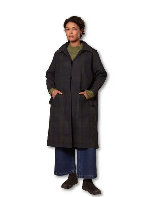 CELTIC & CO. British Waxed Cotton Trench Coat - Blackwatch