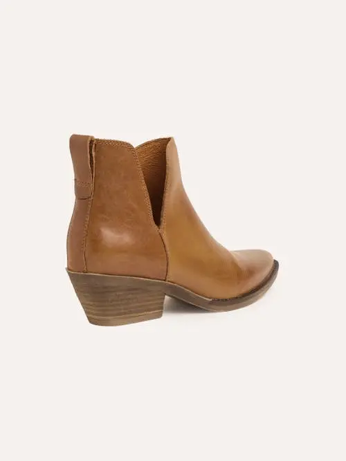 CELTIC & CO. Leather Split Detail Ankle Boots