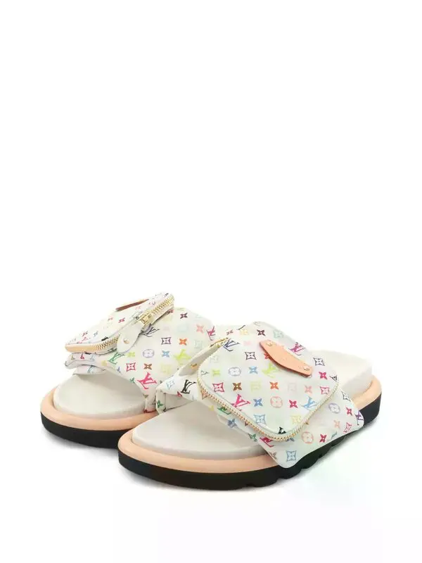 LOUIS VUITTON X Takashi Murakami 2010s Pool Pillow Sandals - White