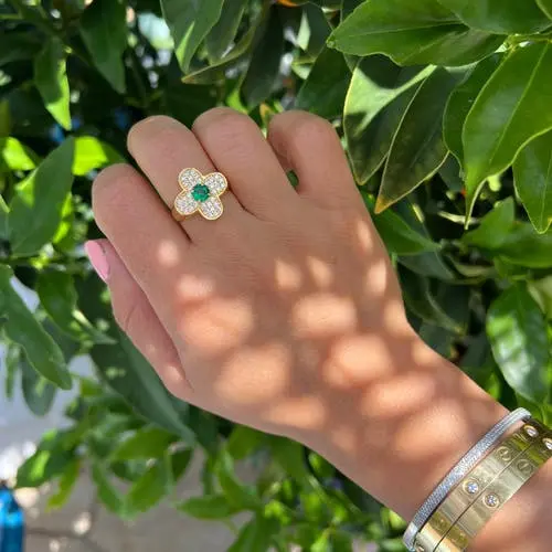 GEMMA AZZURRO Gold Clover Emerald Ring