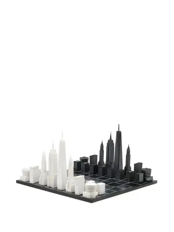 SKYLINE CHESS New York City Chess Set