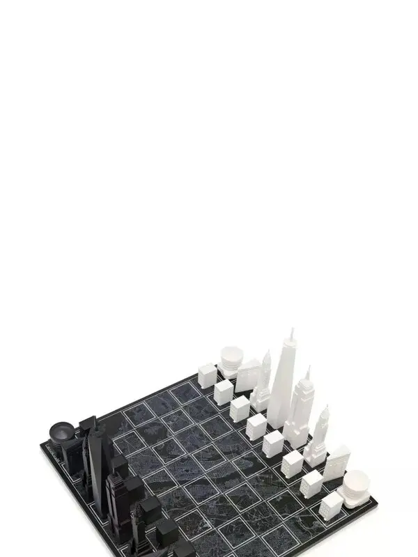 SKYLINE CHESS New York City Chess Set
