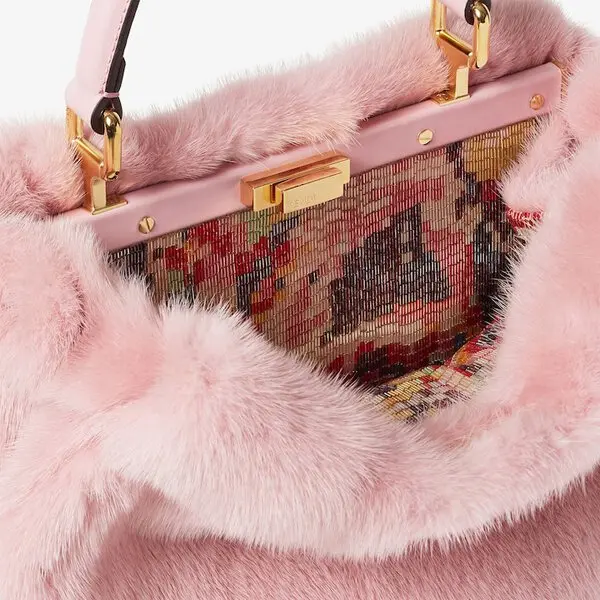 Fendi Peekaboo Iseeu Medium Bag