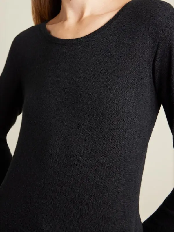 THE ROW Nezana Cashmere Sweater