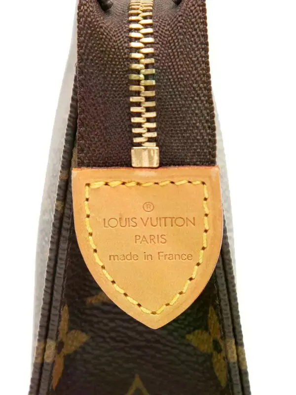 LOUIS VUITTON 2003 Monogram Toiletry 15 Pouch