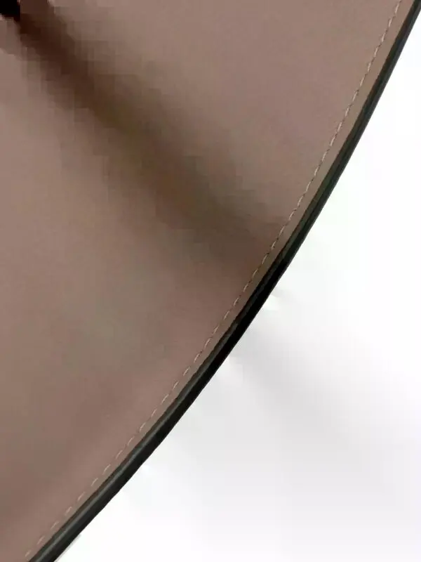 LOUIS VUITTON 2017 Jules Pm Leather Clutch