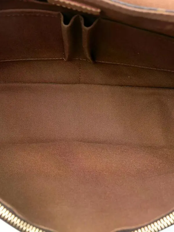 LOUIS VUITTON 2012 Monogram Beaubourg Messenger Mm