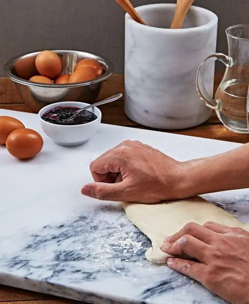 ARTIFACTS TRADING COMPANY™ Artifacts Trading Company Marble Pastry Board