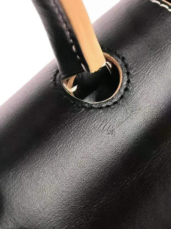 LOUIS VUITTON 2018 Monogram Chain Handbag