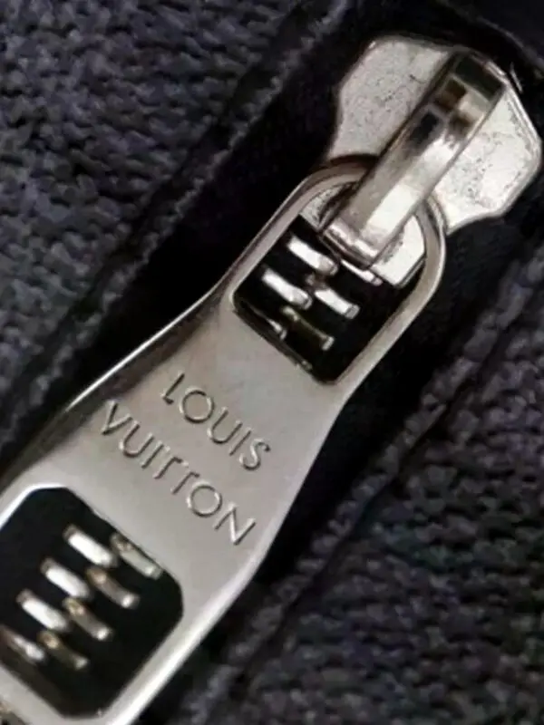 LOUIS VUITTON 2011 Damier Graphite Mick Mm