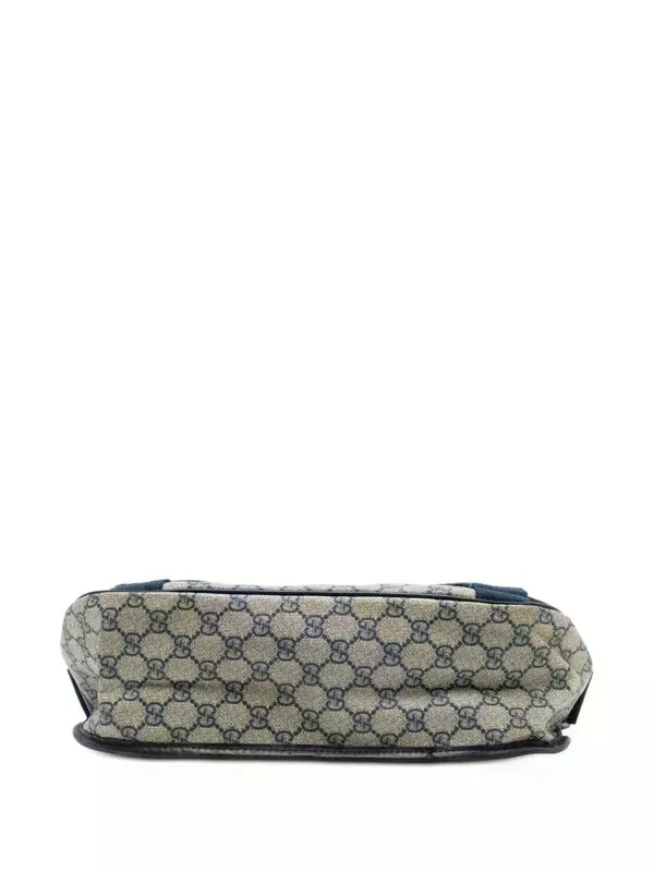 Gucci Gg Supreme Crossbody Bag - Grey