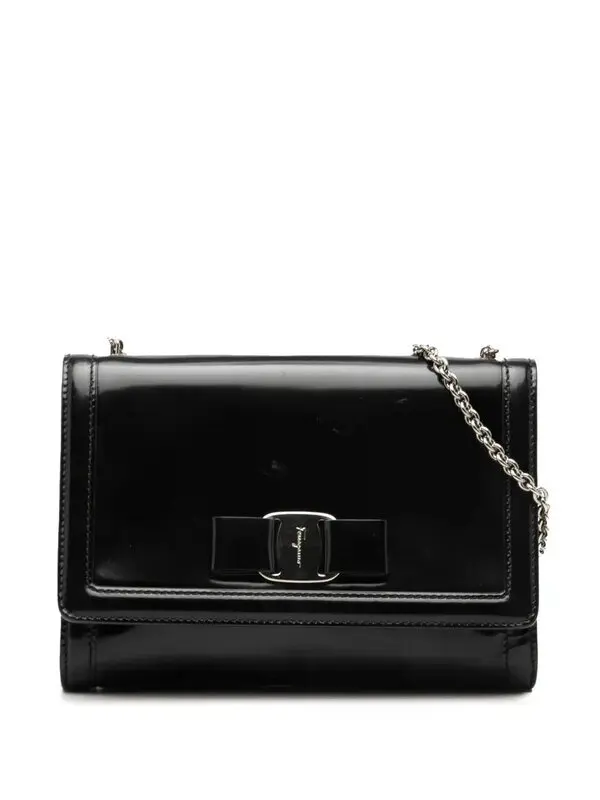 FERRAGAMO 2010-2025 Patent Vara Bow Chain Crossbody Bag - Black