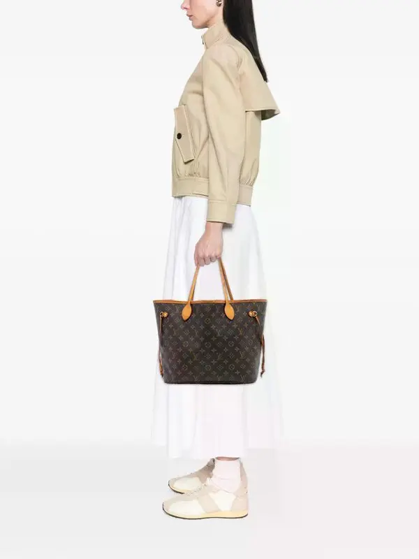 LOUIS VUITTON 2016 Monogram Neverfull Mm Tote Bag