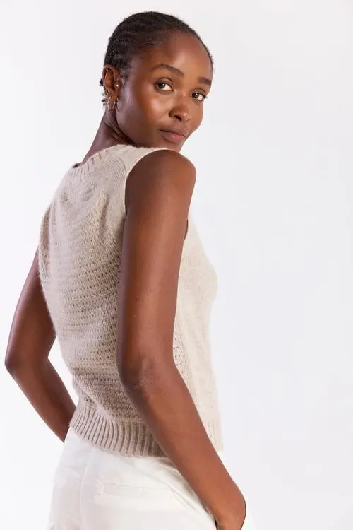 BRODIE CASHMERE 100% Cashmere Crew Neck Tank
