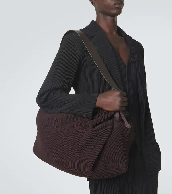 Issey Miyake Homme Plissé Pleated Duffel Bag - Purple