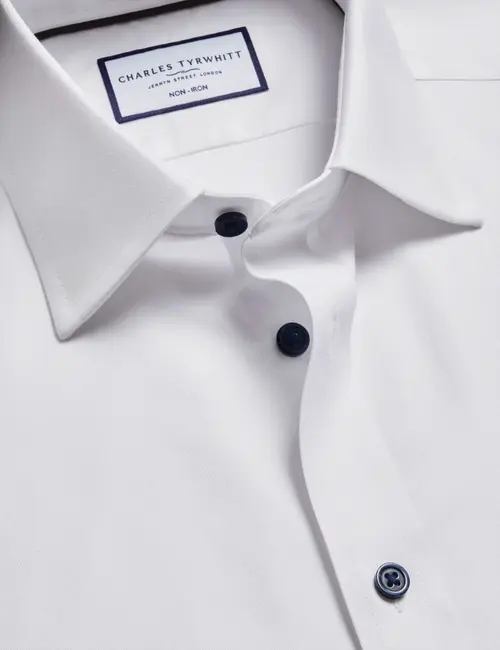 CHARLES TYRWHITT Non-iron Twill With Contrast Blue Buttons Shirt