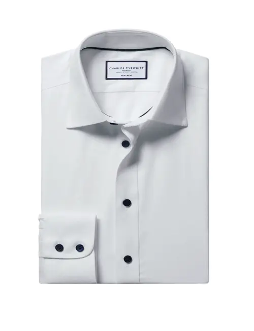 CHARLES TYRWHITT Non-iron Twill With Contrast Blue Buttons Shirt