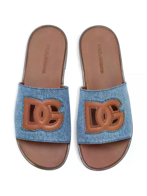 Dolce & Gabbana Logo Detail Slides